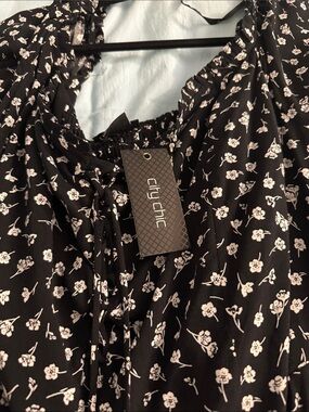 City Chic | Dresses | City Chic Plus Xsmall 4 Black Floral Puffsleeve ...